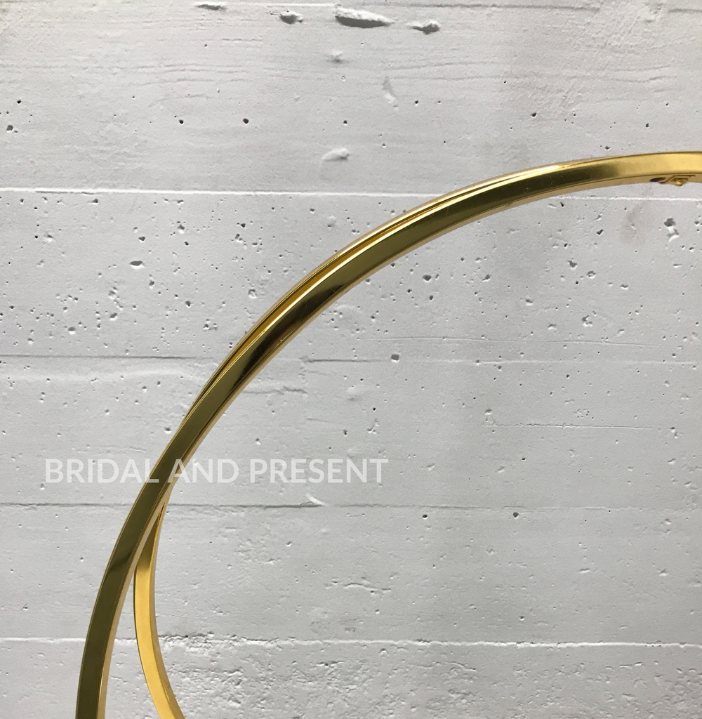 Hoop Cake Stand – Bridal and Present